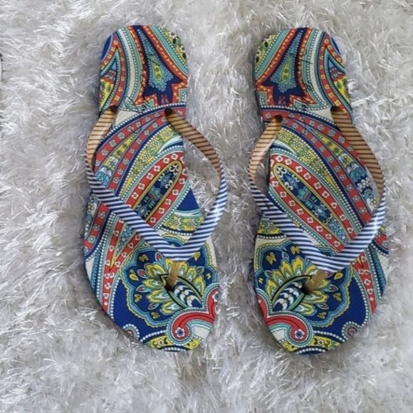 Vera Bradley | Shoes | Vera Bradley Womens 78 Floral Paisley Flip Flop ...